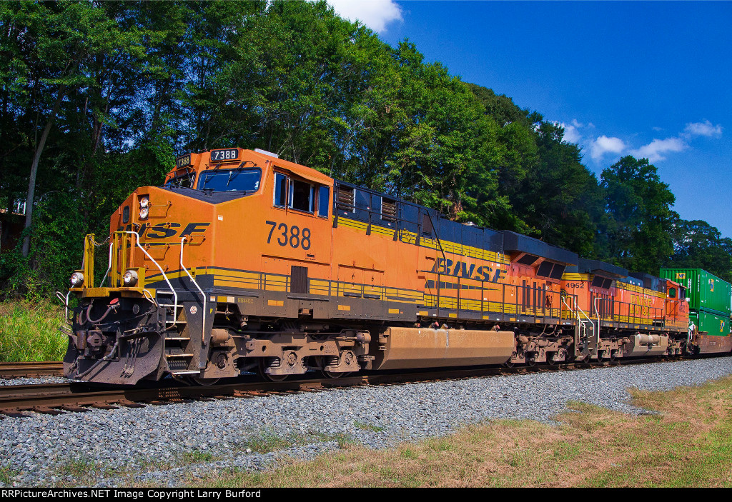 BNSF 7388
